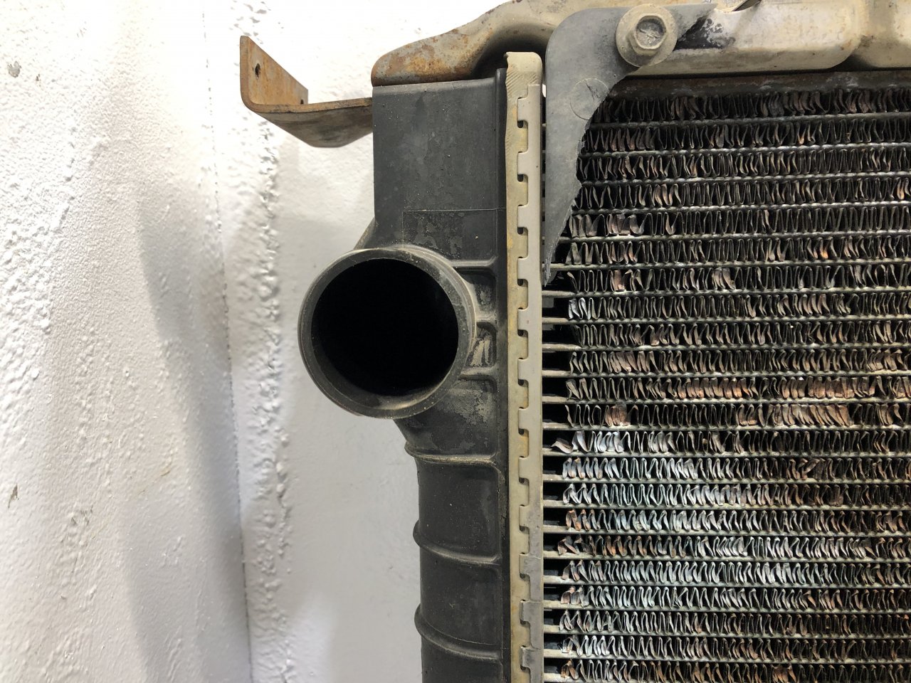 Ford B700 Radiator for Sale