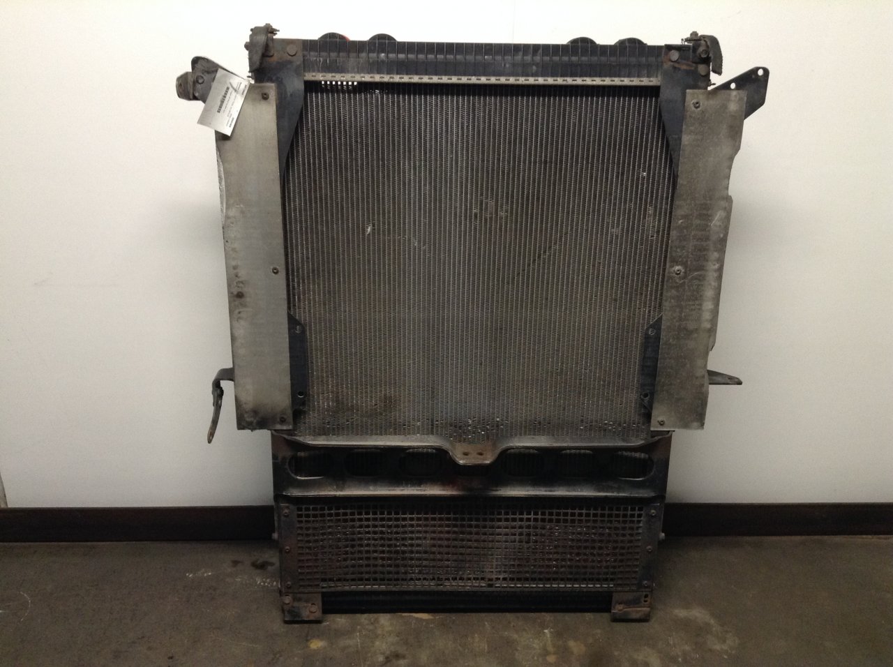 239138 | Freightliner C120 CENTURY Radiator for Sale