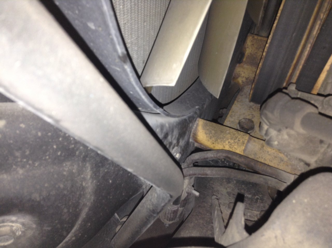 527749005 | Freightliner COLUMBIA 112 Radiator for Sale