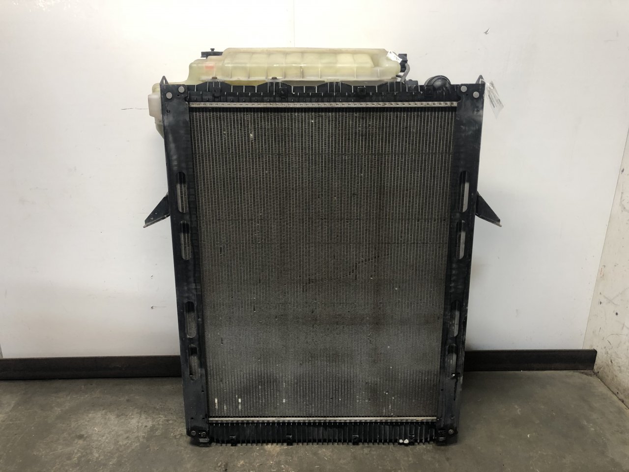 21593038 | Mack CXU613 Radiator for Sale
