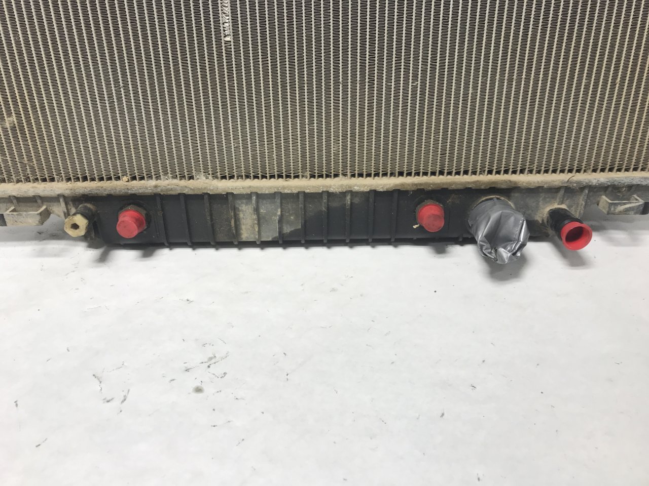 4C34-8005-EB | Ford F550 SUPER DUTY Radiator for Sale