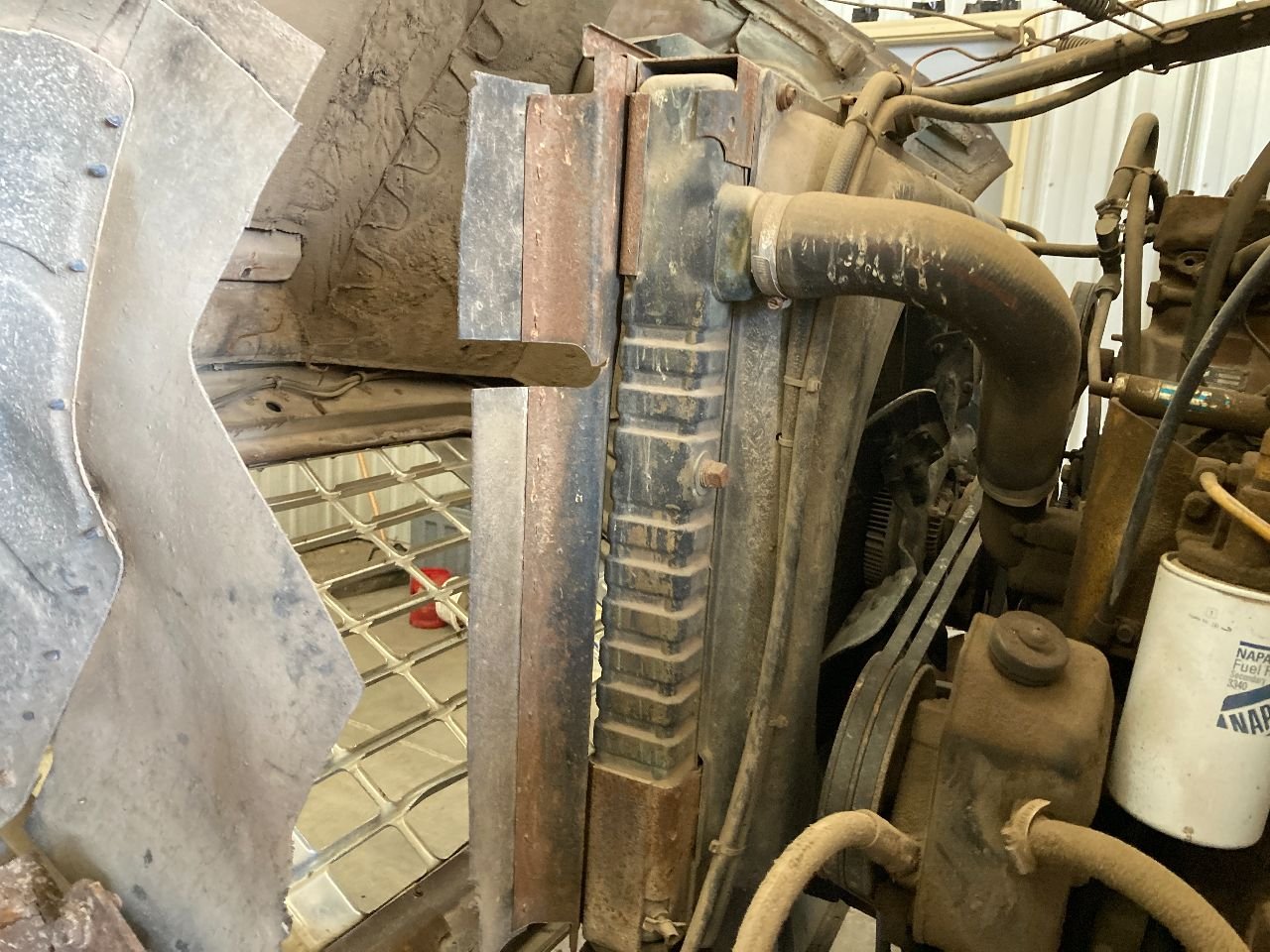 Ford L9000 Radiator for Sale