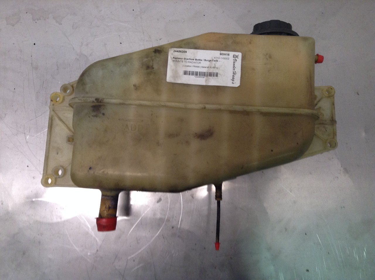 2002105C3 | International 4600 Radiator Overflow Bottle for Sale
