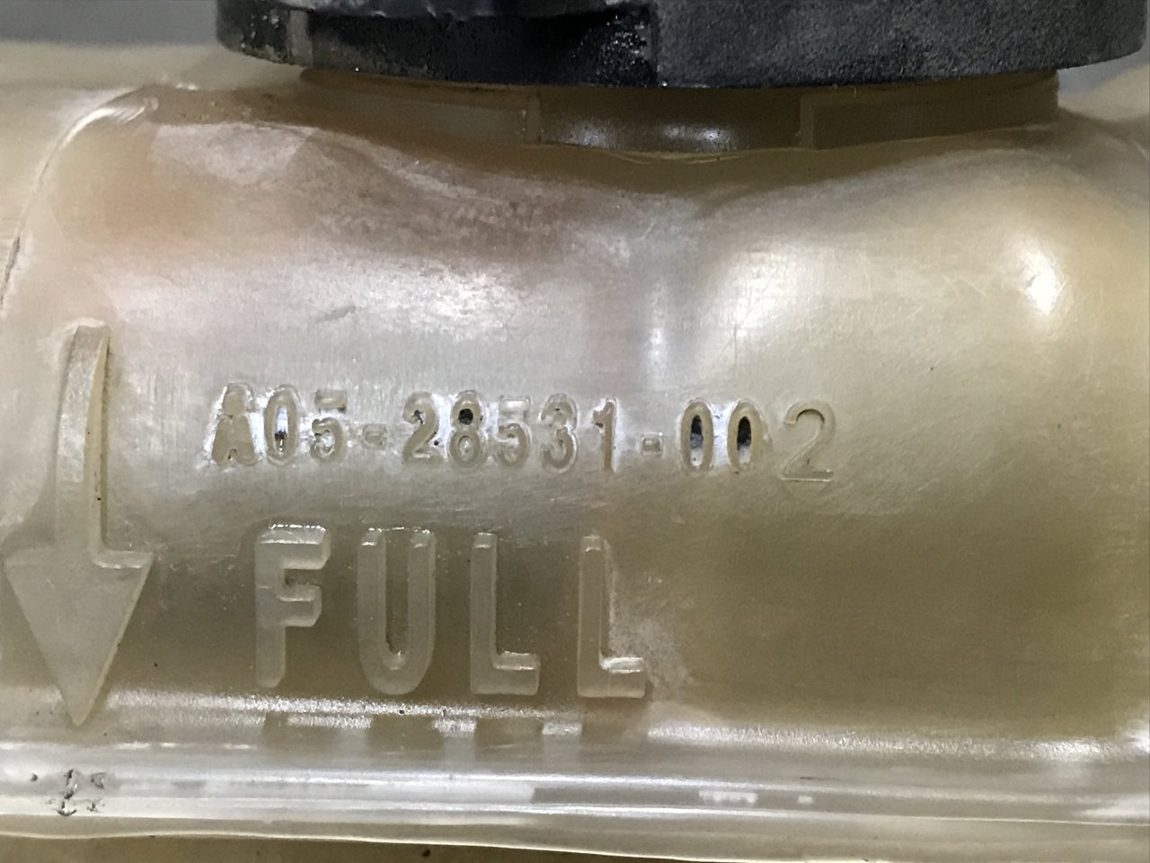 A05-28531-002 | Western Star Trucks 4700 Radiator Overflow Bottle for Sale