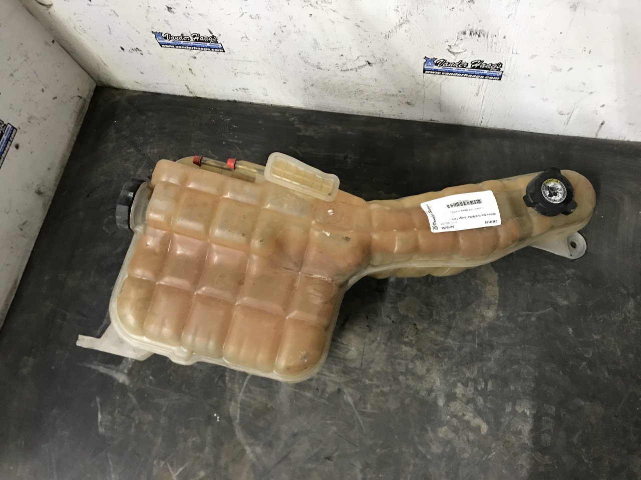 A05-28531-002 | Western Star Trucks 4700 Radiator Overflow Bottle for Sale