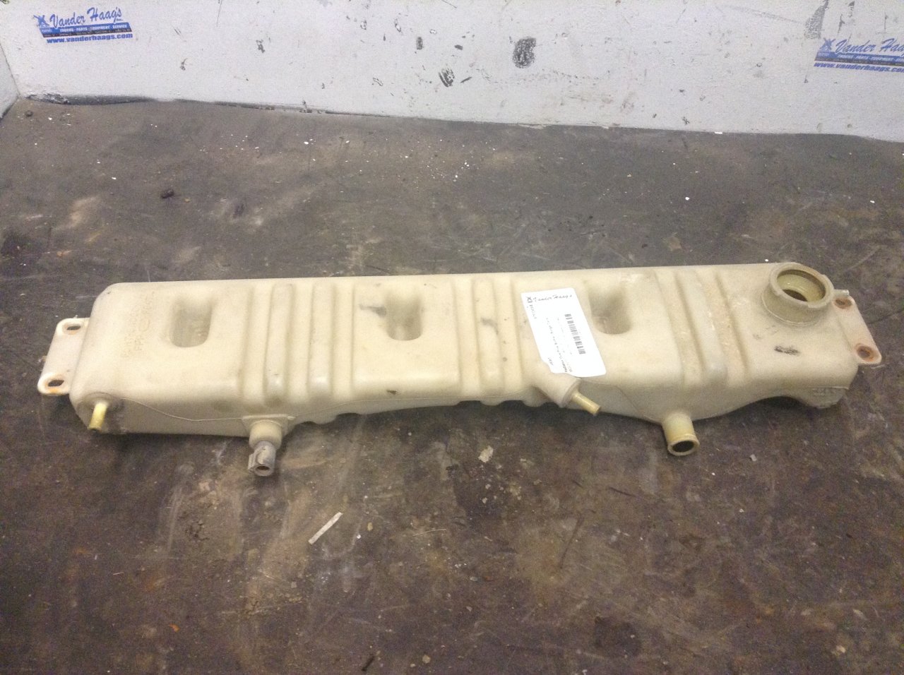 F5HT8A080 | Ford B700 Radiator Overflow Bottle for Sale