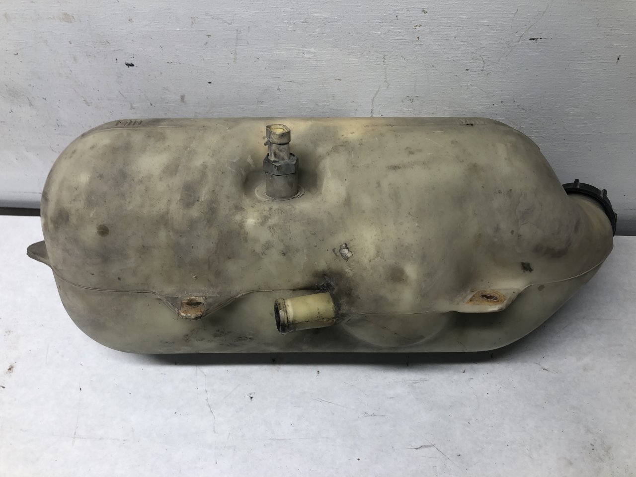 05-17460 | Freightliner C120 CENTURY Radiator Overflow Bottle for Sale