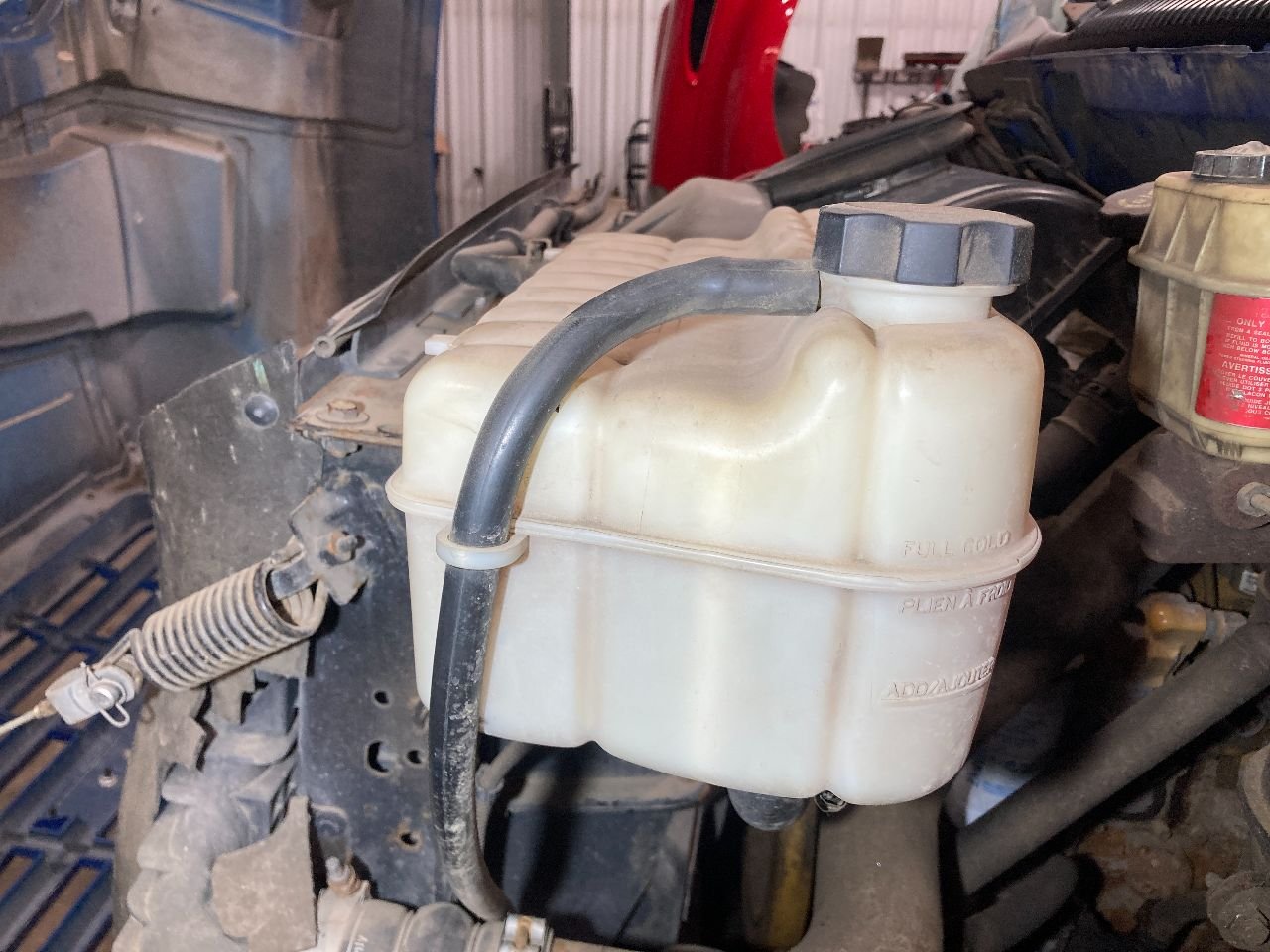 15161670 | Chevrolet C7500 Radiator Overflow Bottle for Sale
