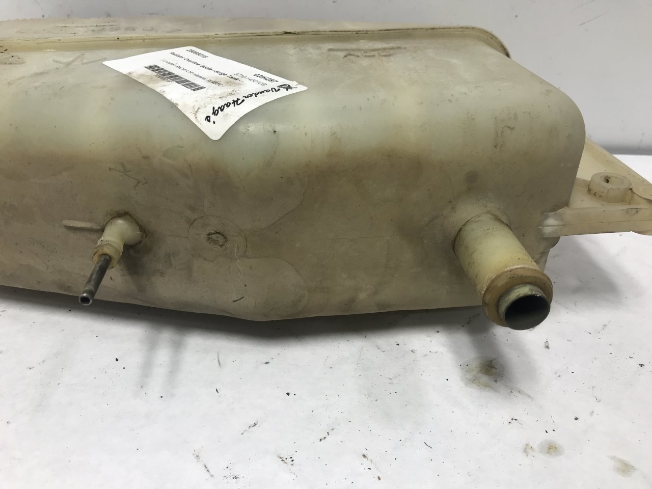 2002105C3 | International CE Radiator Overflow Bottle for Sale