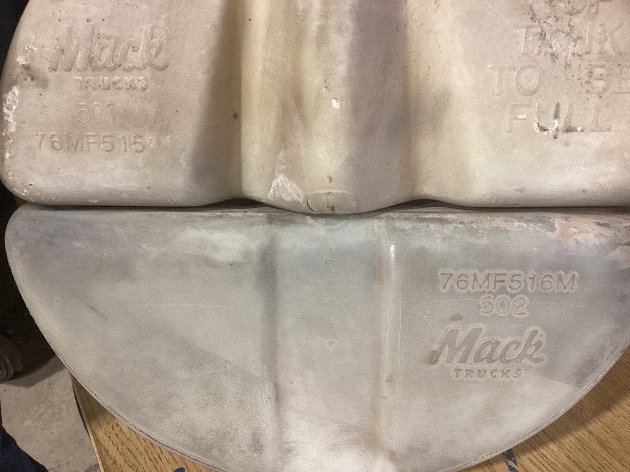 76MF515 76MF516M | Mack CH600 Radiator Overflow Bottle for Sale