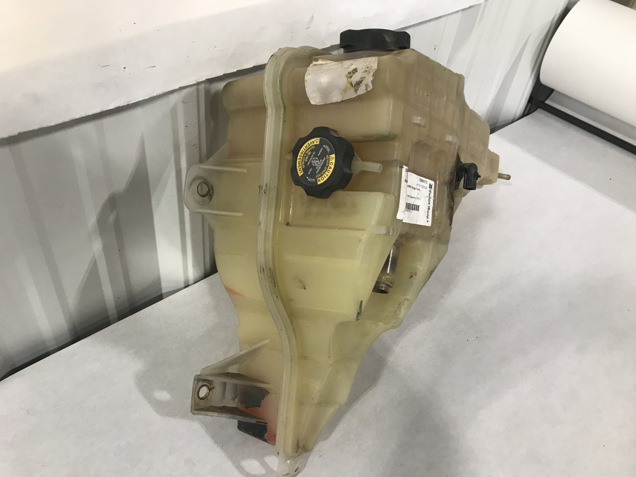 CRT 221 000S | Freightliner CORONADO Radiator Overflow Bottle for Sale