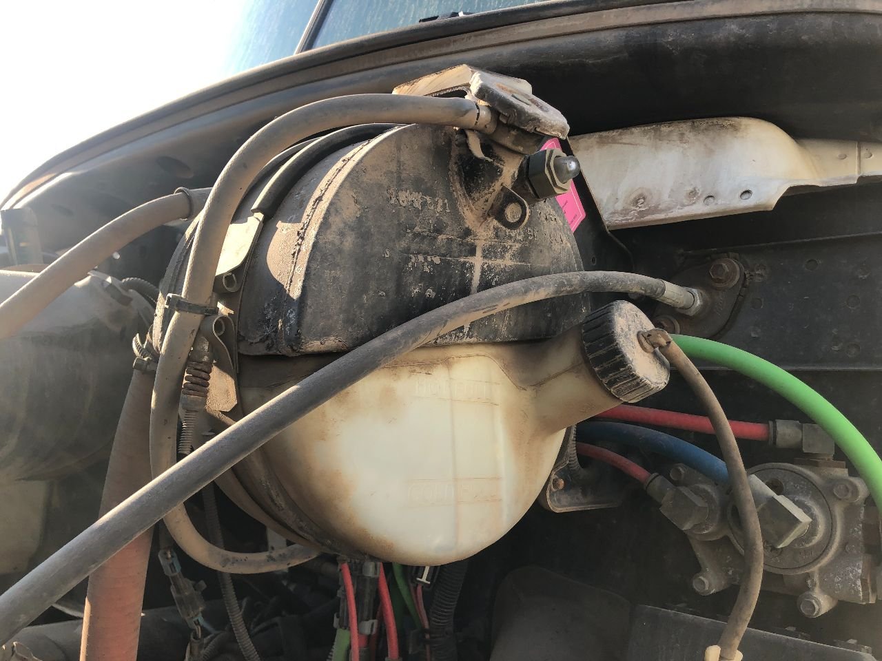 25174629 | Mack CXN Radiator Overflow Bottle for Sale