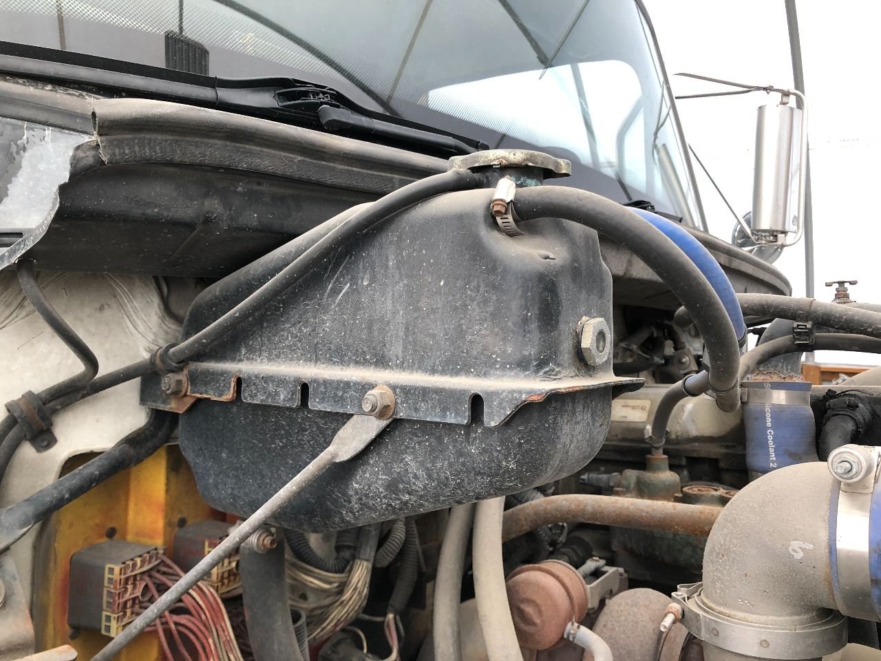 Freightliner FL106 Radiator Overflow Bottle for Sale