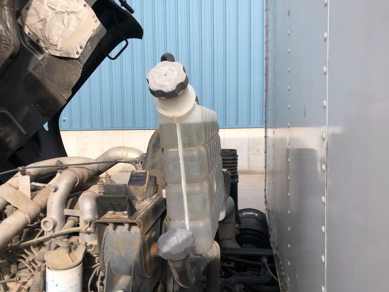 Isuzu FTR Radiator Overflow Bottle for Sale