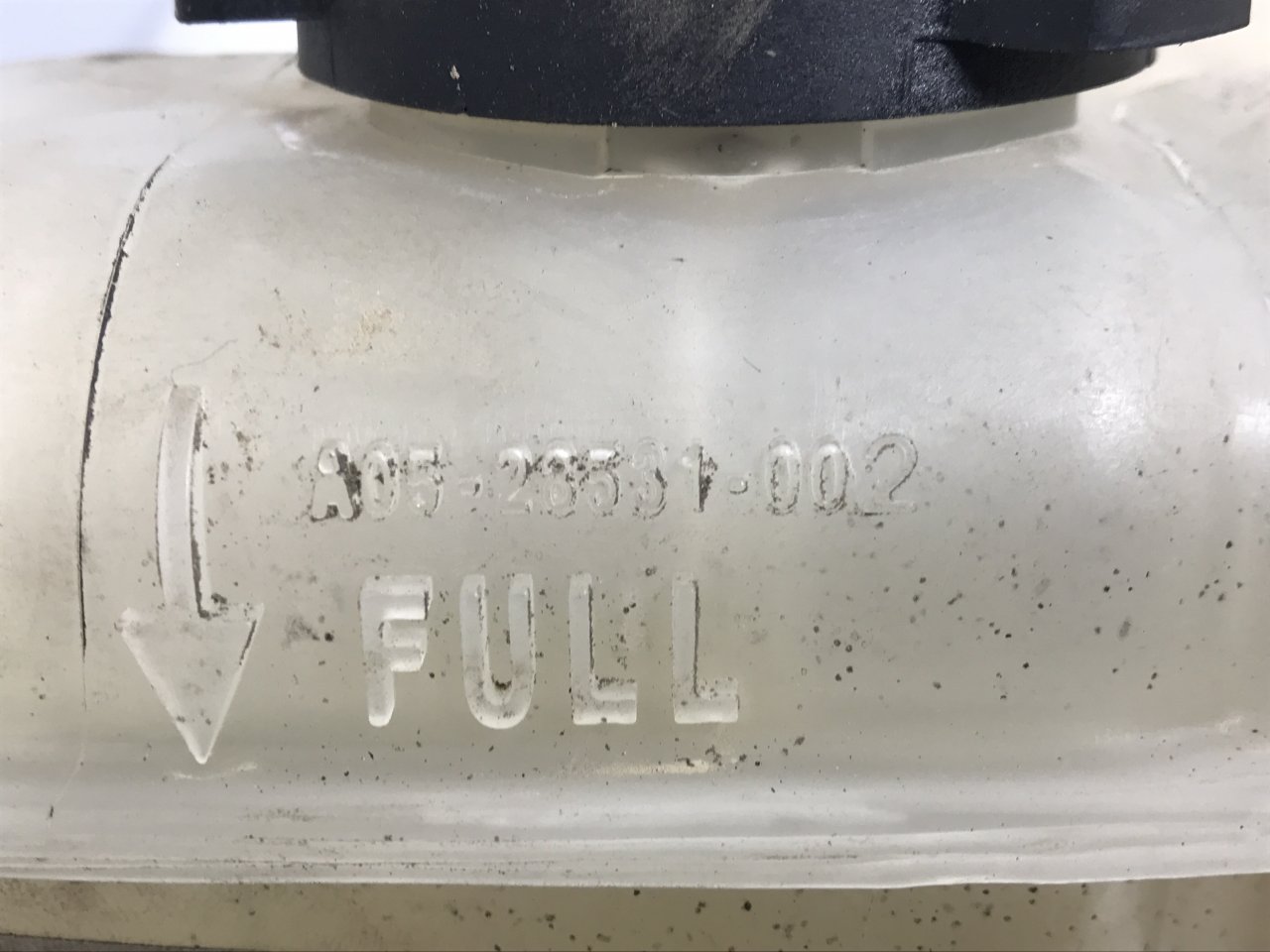 A05-28531-002 | Freightliner M2 106 Radiator Overflow Bottle for Sale