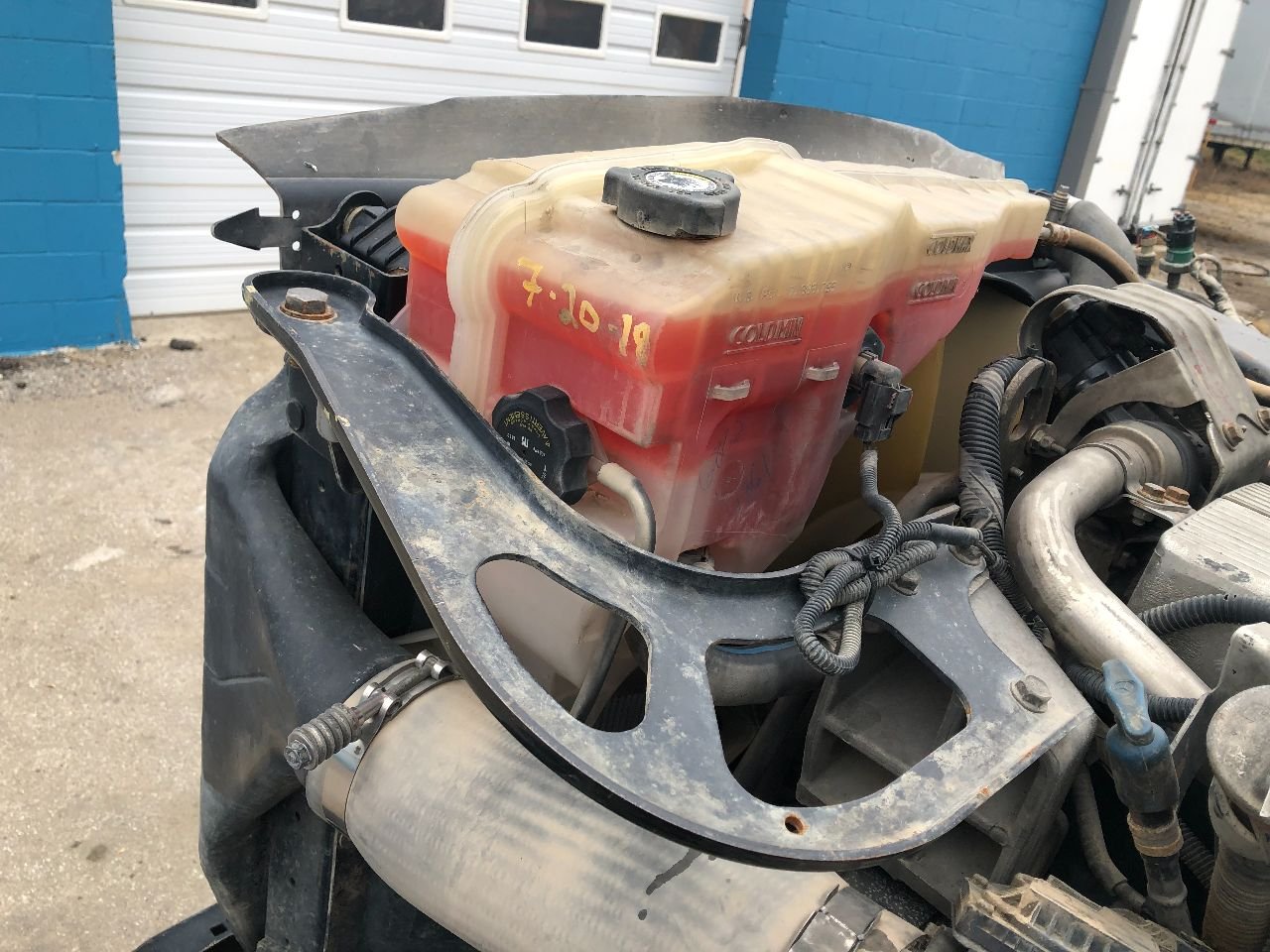 A05-25263-003 | Freightliner M2 112 Radiator Overflow Bottle for Sale