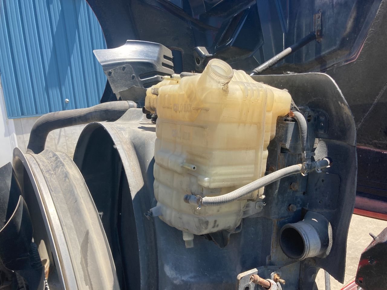 4062314C1 | International 9200 Radiator Overflow Bottle for Sale