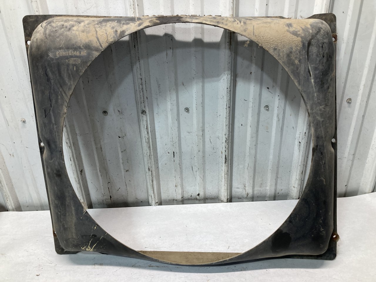 E0HT8146 AC | Ford F700 Radiator Shroud for Sale