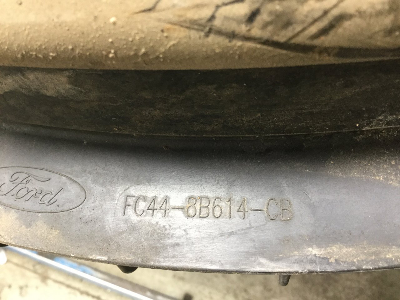 FC44-8B614-CB | Ford F750 Radiator Shroud for Sale