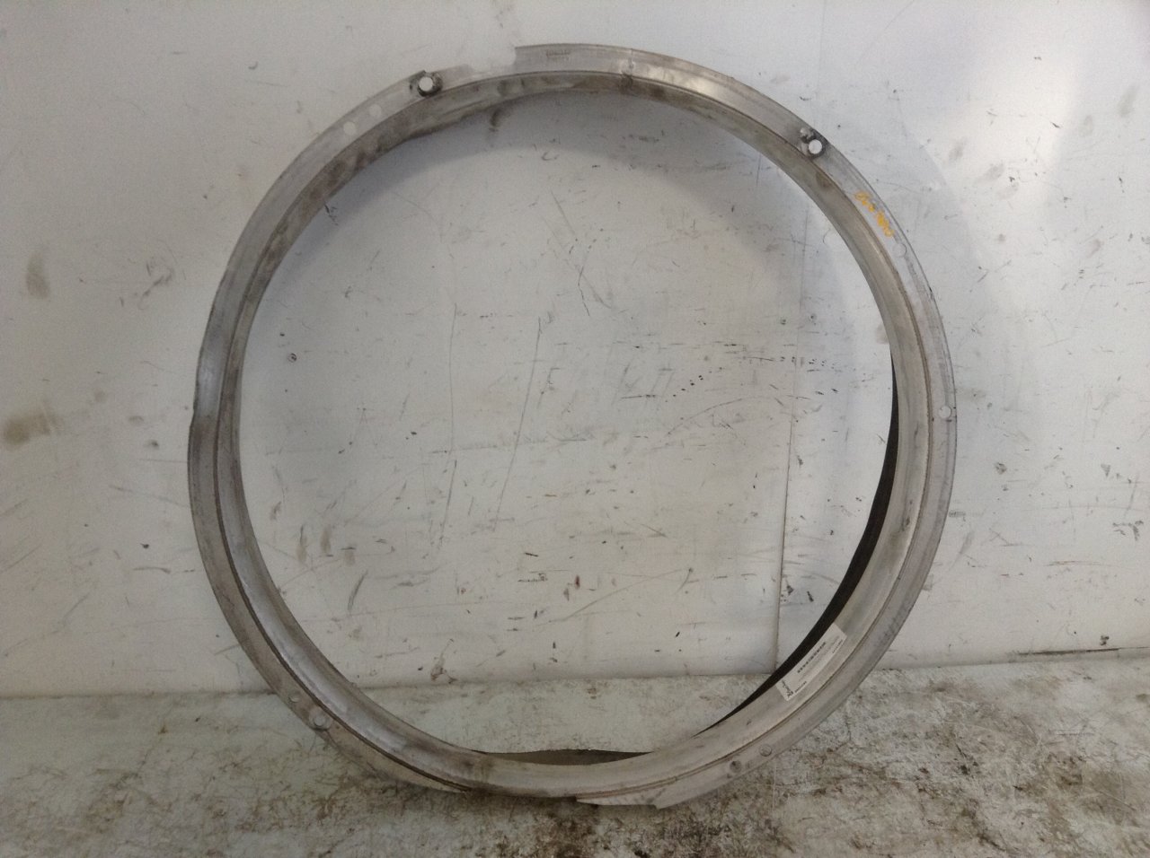 21301237 | Volvo VNL Radiator Shroud for Sale