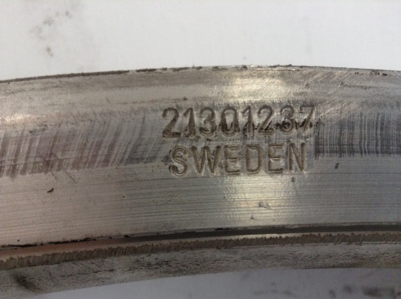 21301237 | Volvo VNL Radiator Shroud for Sale