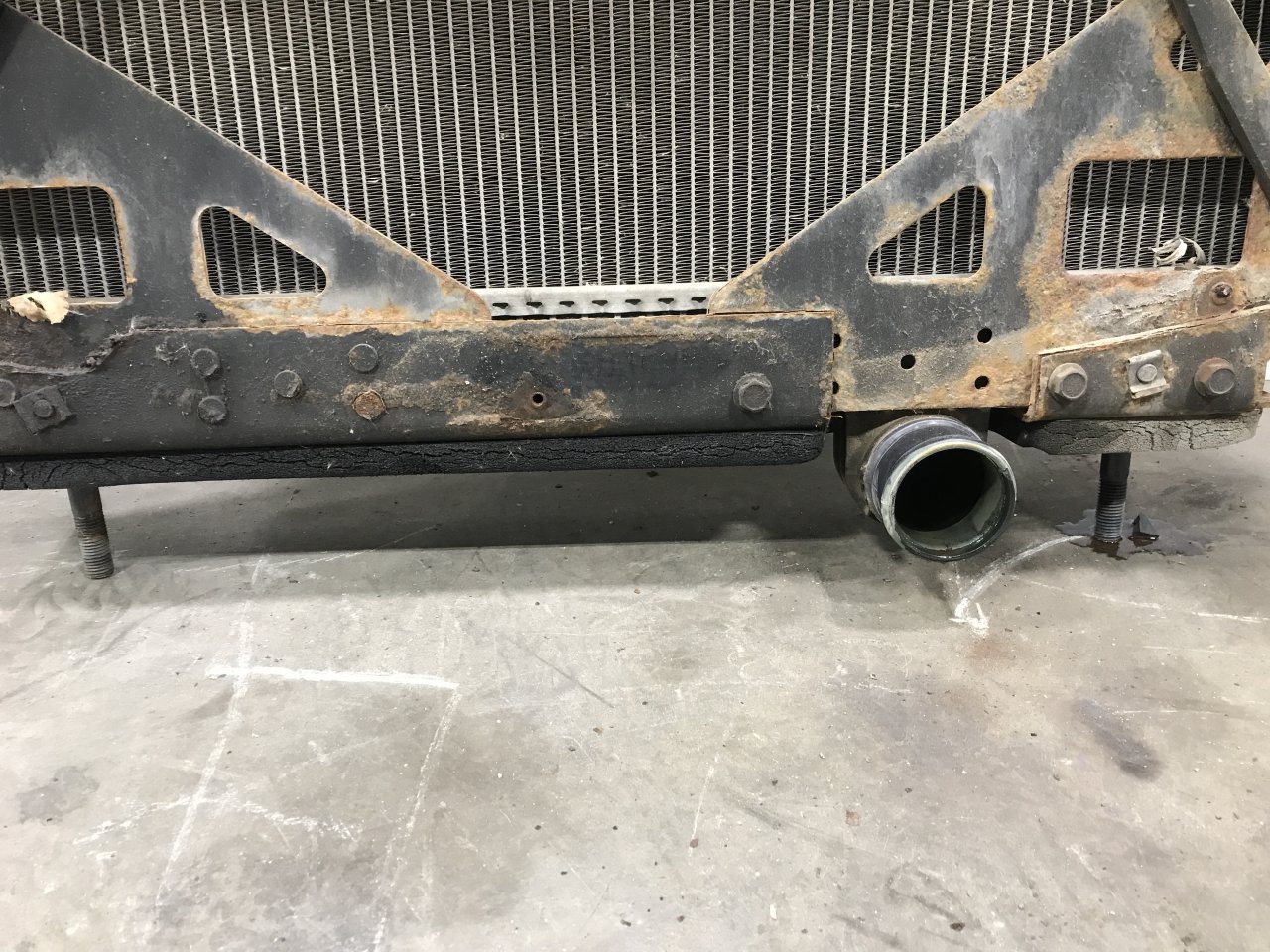 F31-6167-2101421 | Kenworth T660 Radiator for Sale