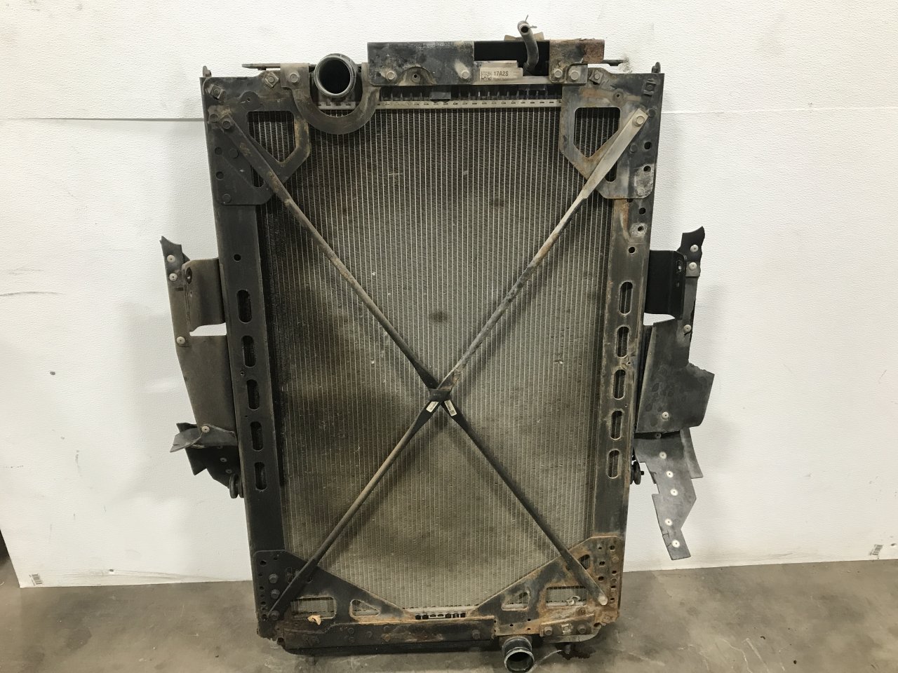 F31-6167-2101421 | Kenworth T660 Radiator for Sale