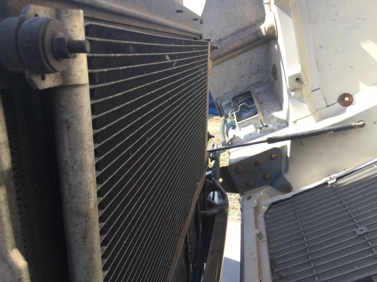 20984819 | Volvo VNM Radiator for Sale