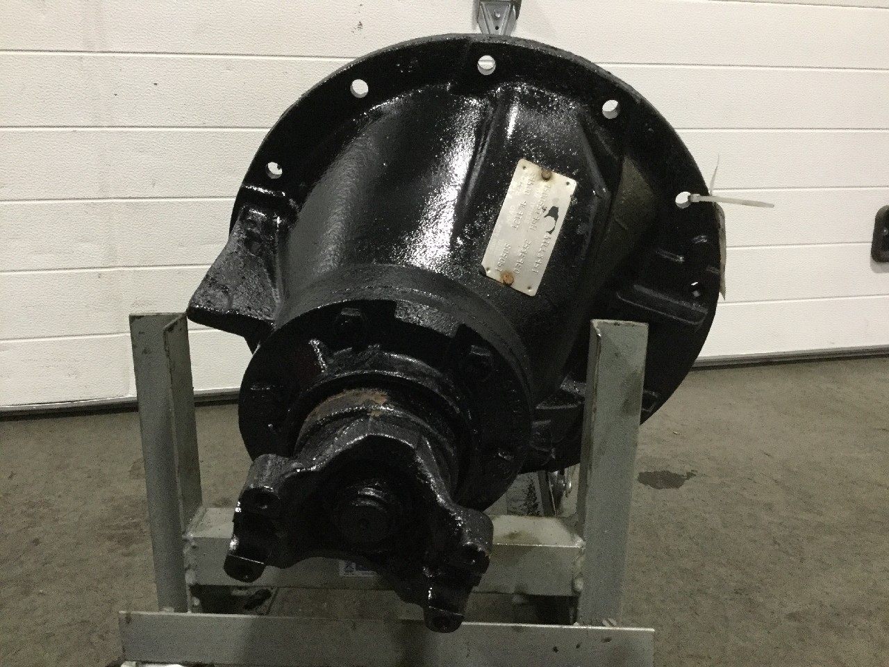 Eaton 19050S Rear Differential Assembly for Sale