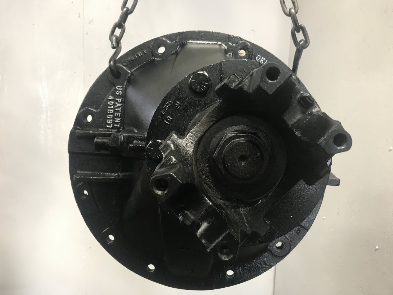 4018097 | Eaton E2300S Rear Differential | Carrier Assembly for Sale