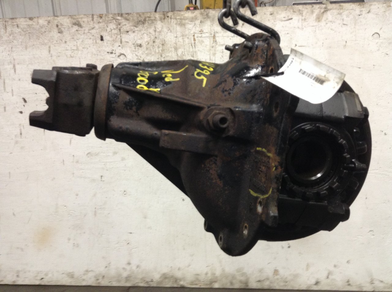 MR20143M | Meritor 3200F2216 Rear Differential | Carrier Assembly for Sale