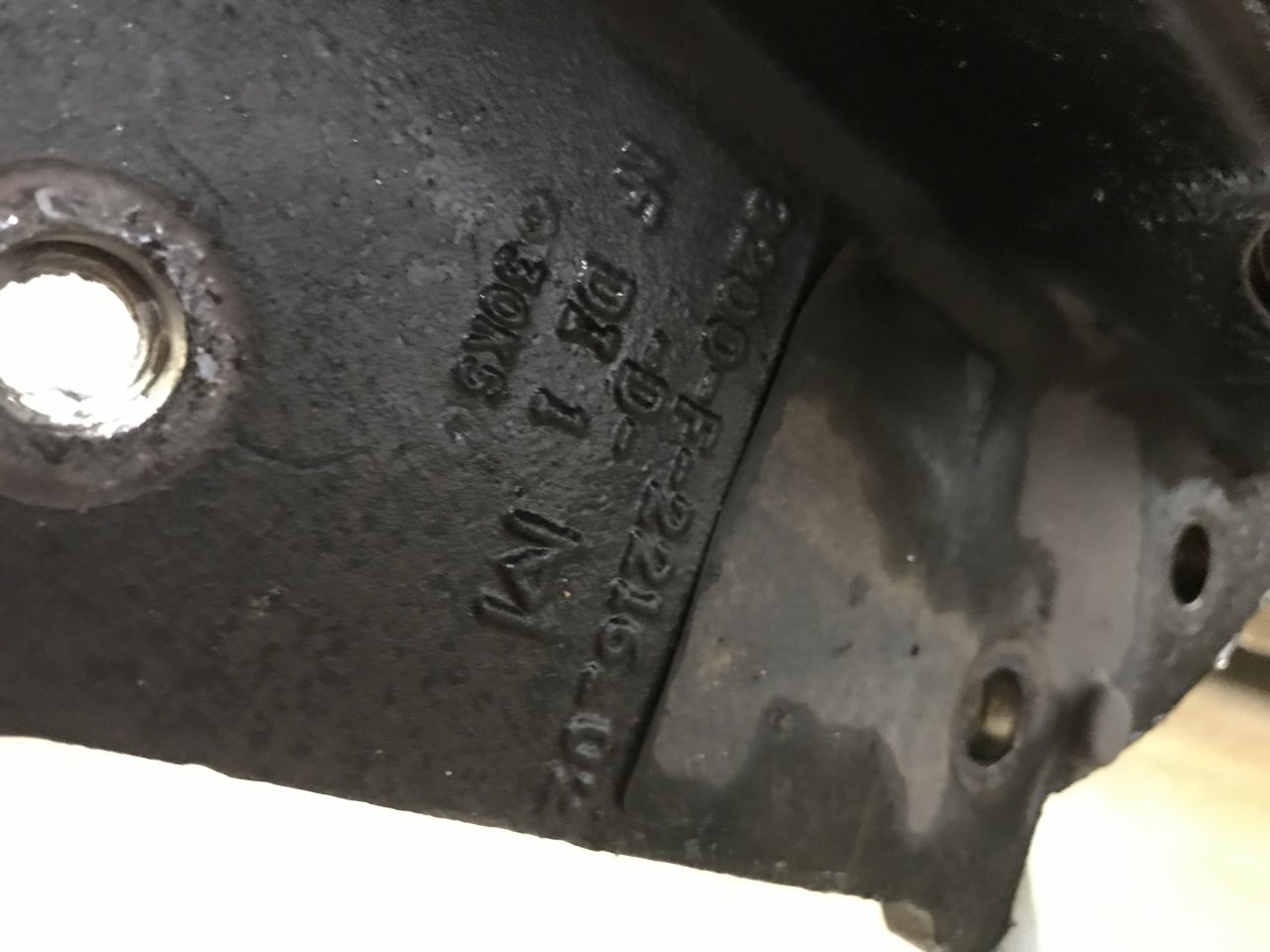 MR2014X | Meritor 3200V2050 Rear Differential | Carrier Assembly for Sale