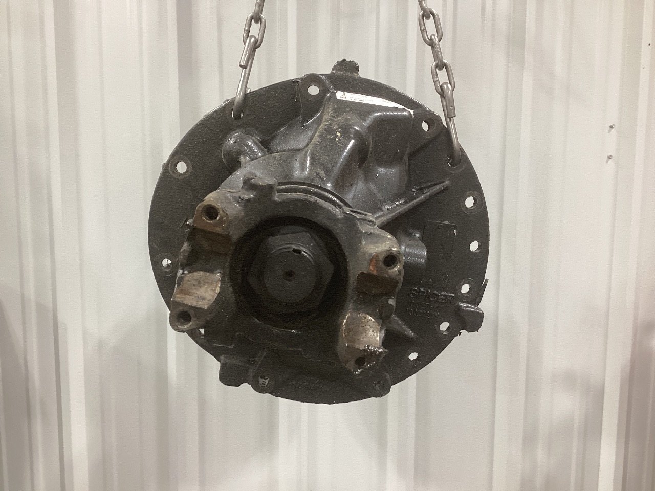 134589 | Eaton R40-155 Rear Differential | Carrier Assembly for Sale