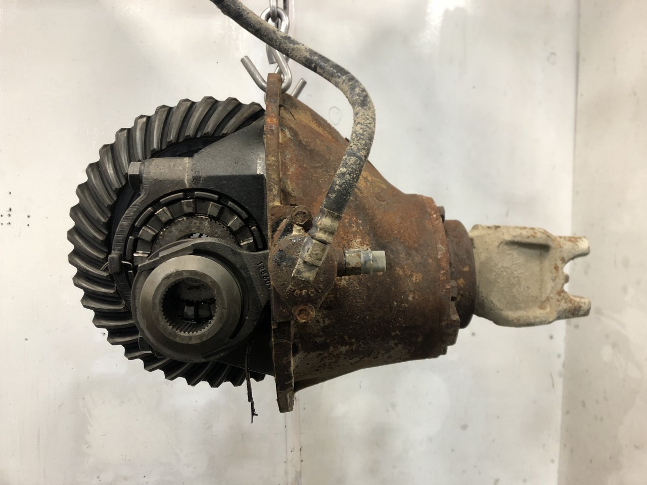 Eaton RD454 Rear Differential | Carrier Assembly for Sale