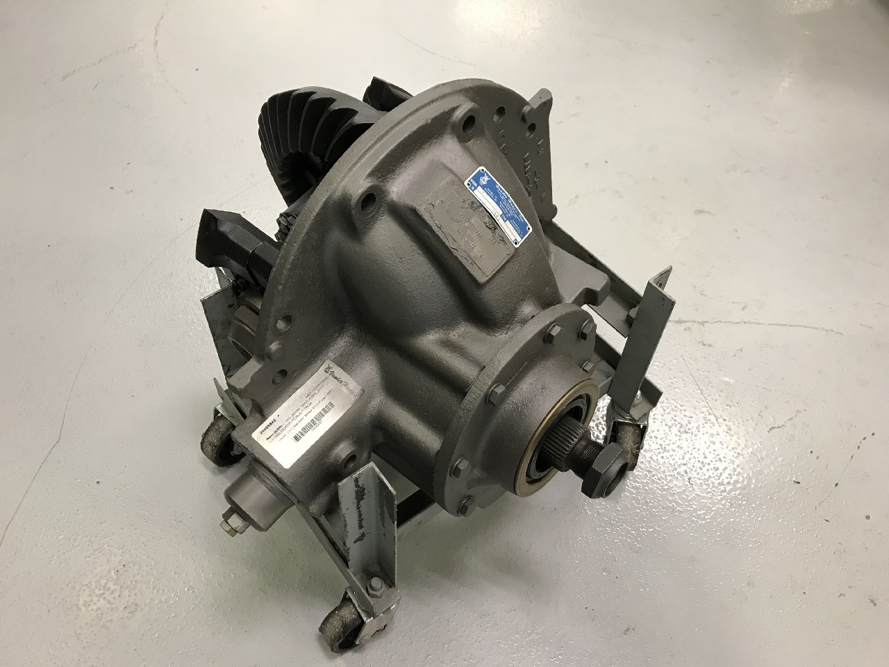 RR20145 | Meritor MR2214X Rear Differential | Carrier Assembly for Sale