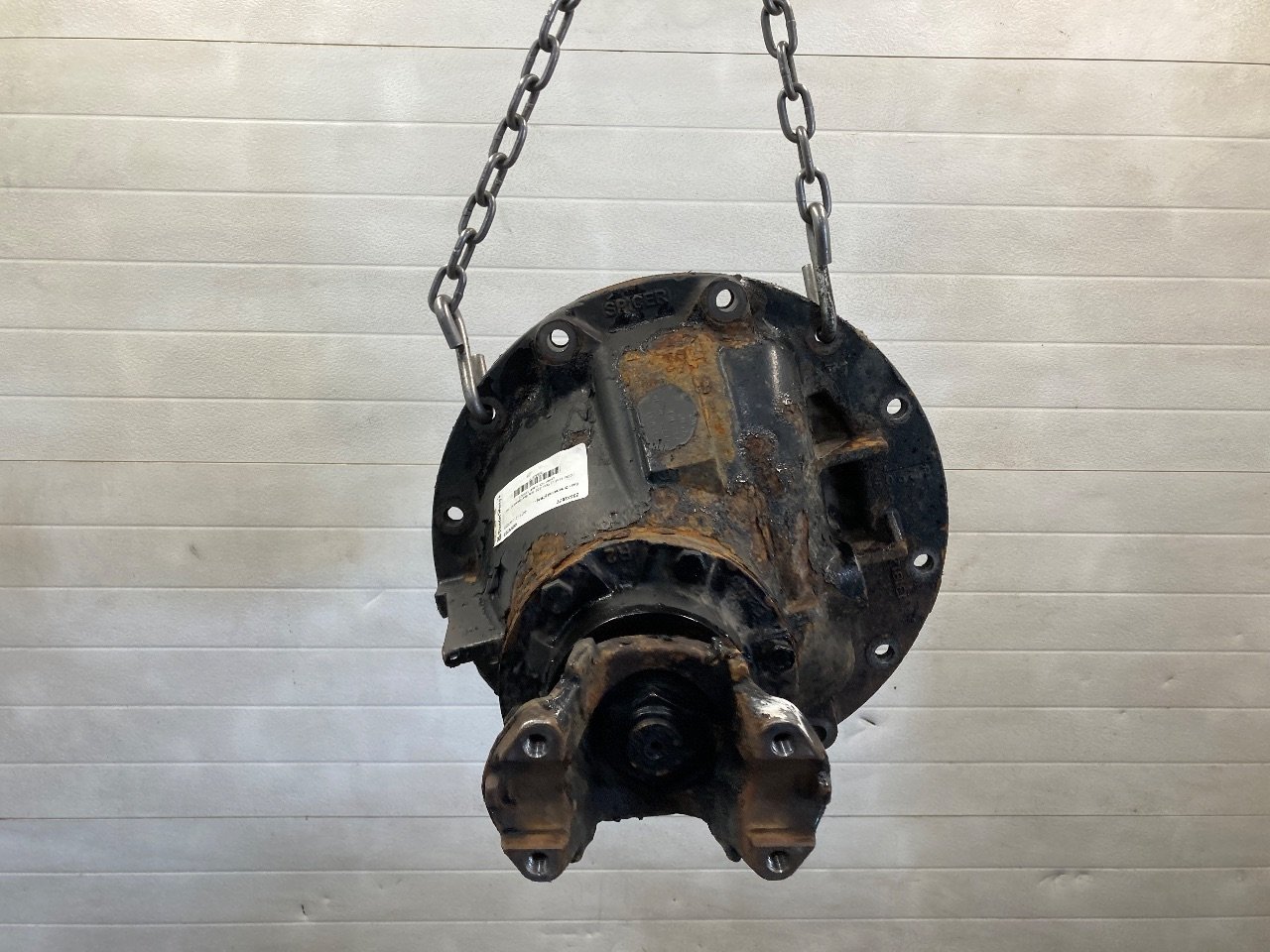 131812 | Eaton 22060S Rear Differential | Carrier Assembly for Sale