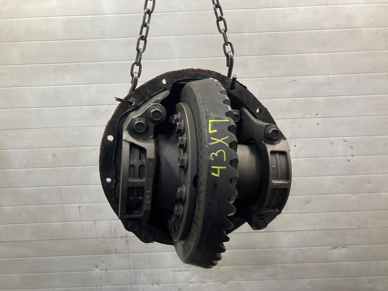Eaton R190 Rear Differential | Carrier Assembly for Sale