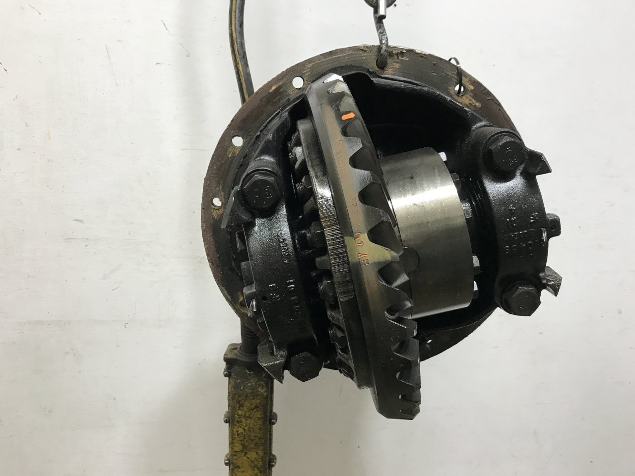 C2-1AF3FA3000000001 | Eaton RSH40 Rear Differential | Carrier Assembly for