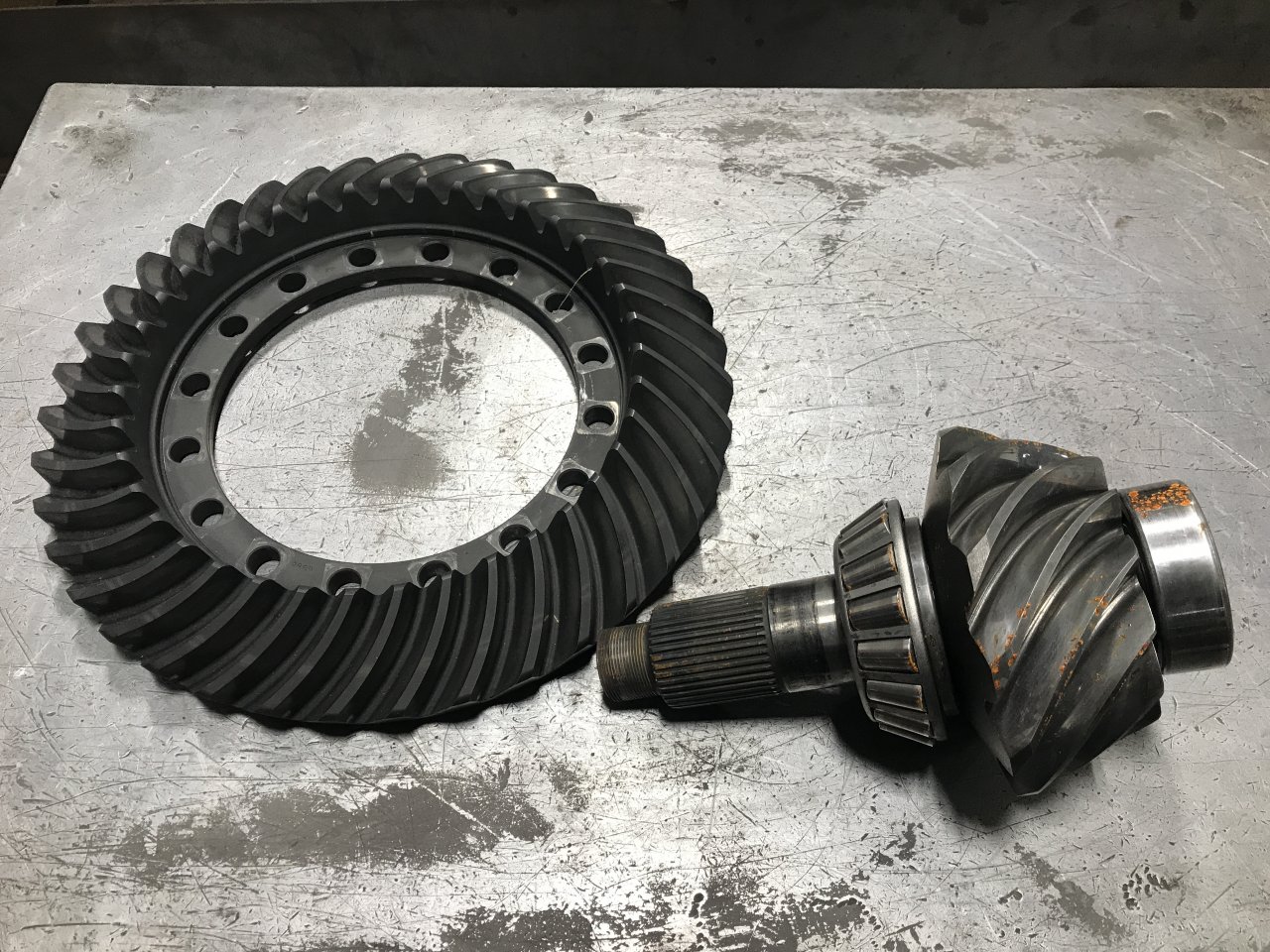 513372 | Eaton RSP40 Ring Gear and Pinion for Sale