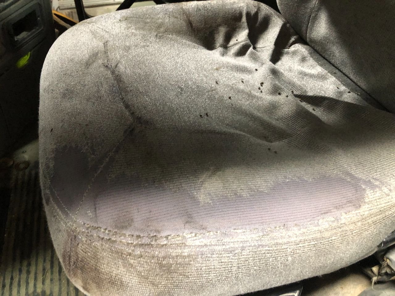 LS360218 | Freightliner C112 CENTURY Air Ride Seat for Sale