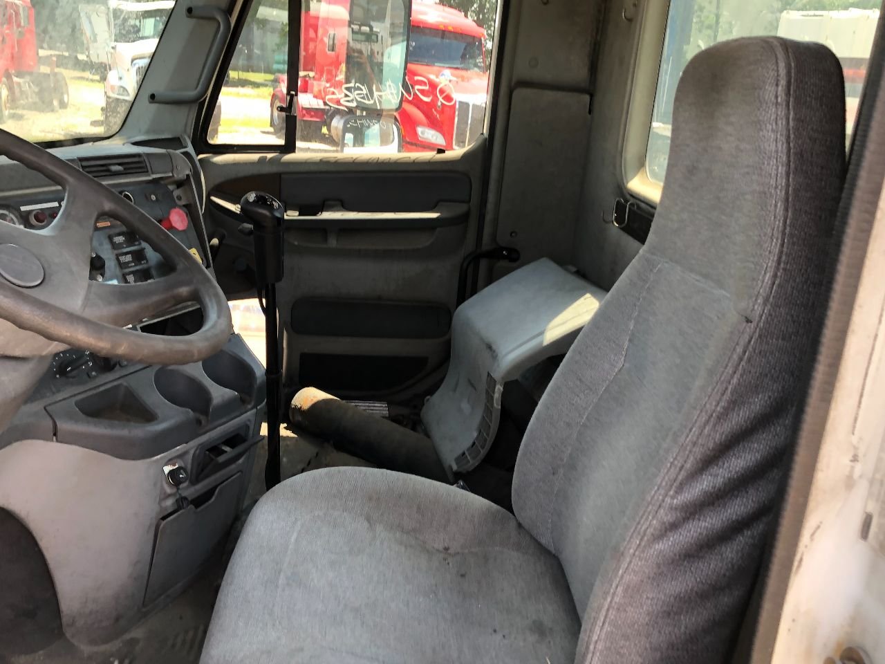 189800FA635 | Freightliner COLUMBIA 112 Air Ride Seat for Sale
