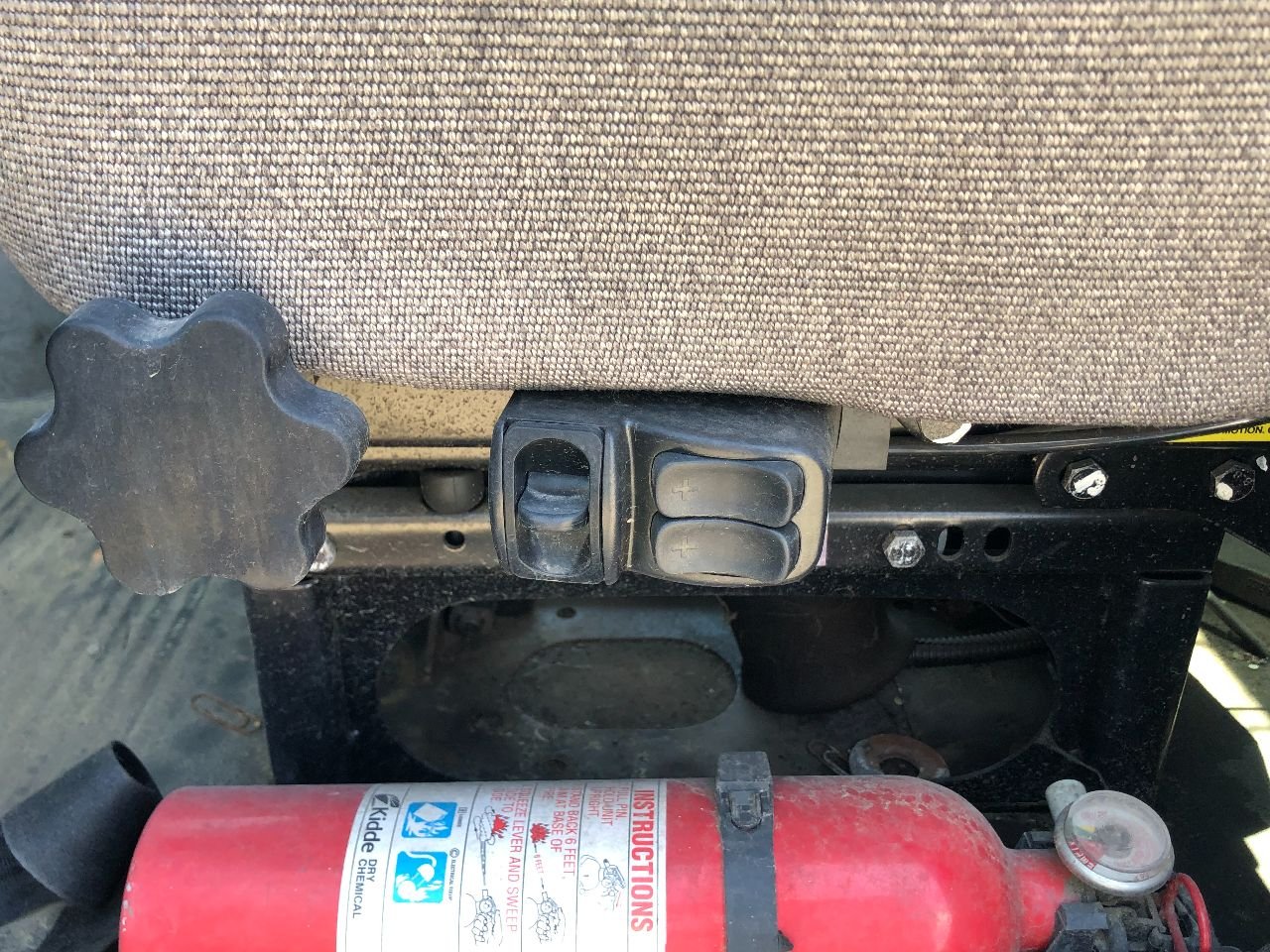 189800FA635 | Freightliner COLUMBIA 112 Air Ride Seat for Sale