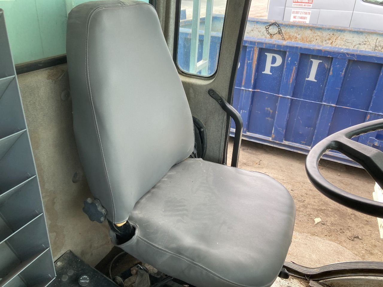 Mack CS MIDLINER Air Ride Seat for Sale