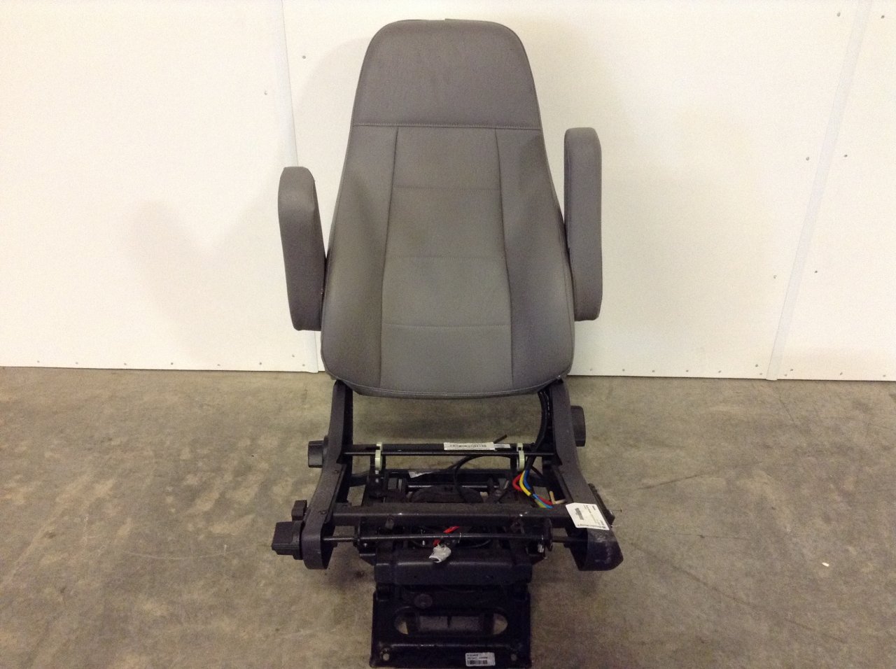 C2700087040 | Freightliner M2 106 Seat, Air Ride for Sale