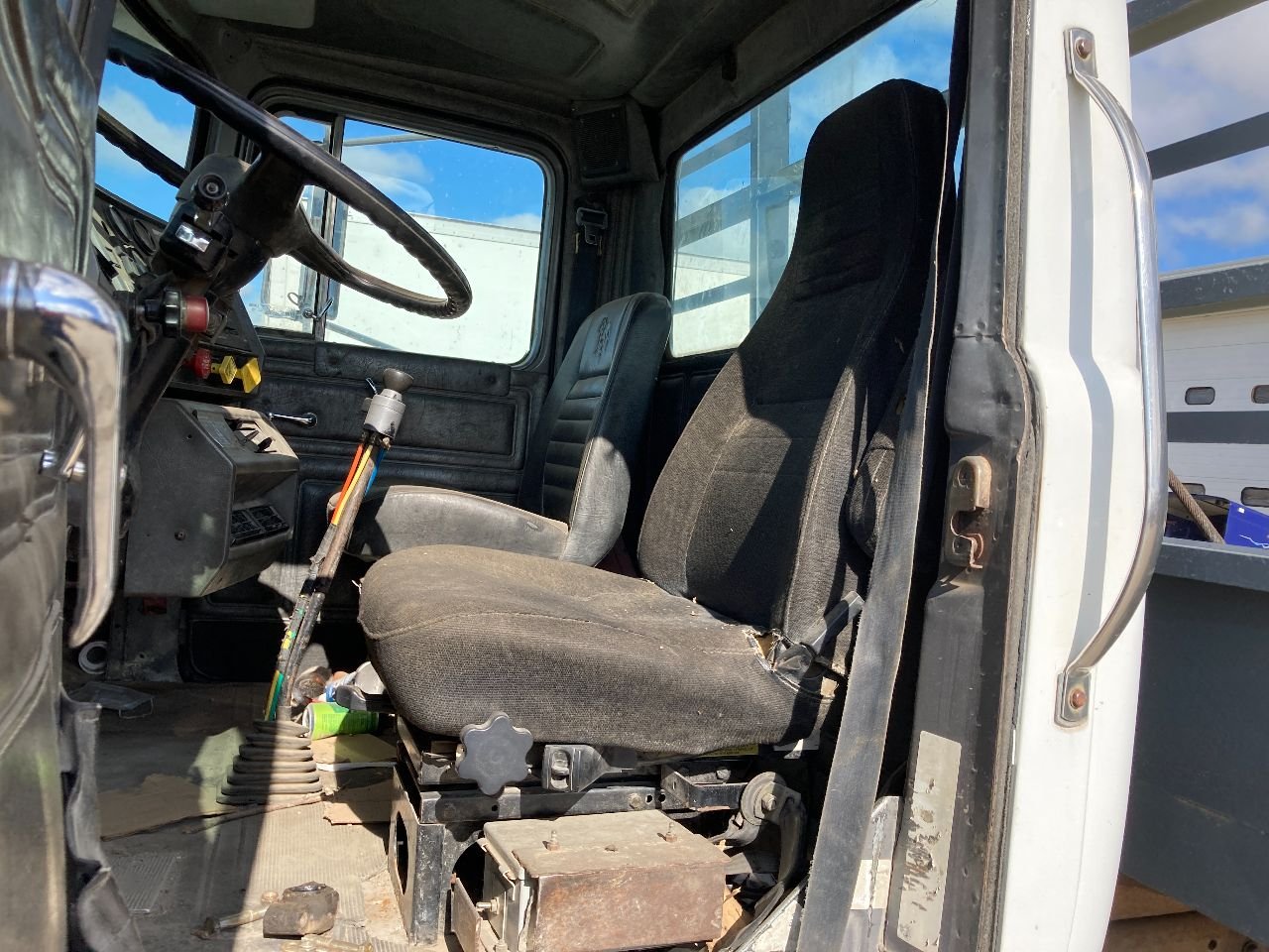 Mack RB600 Air Ride Seat for Sale