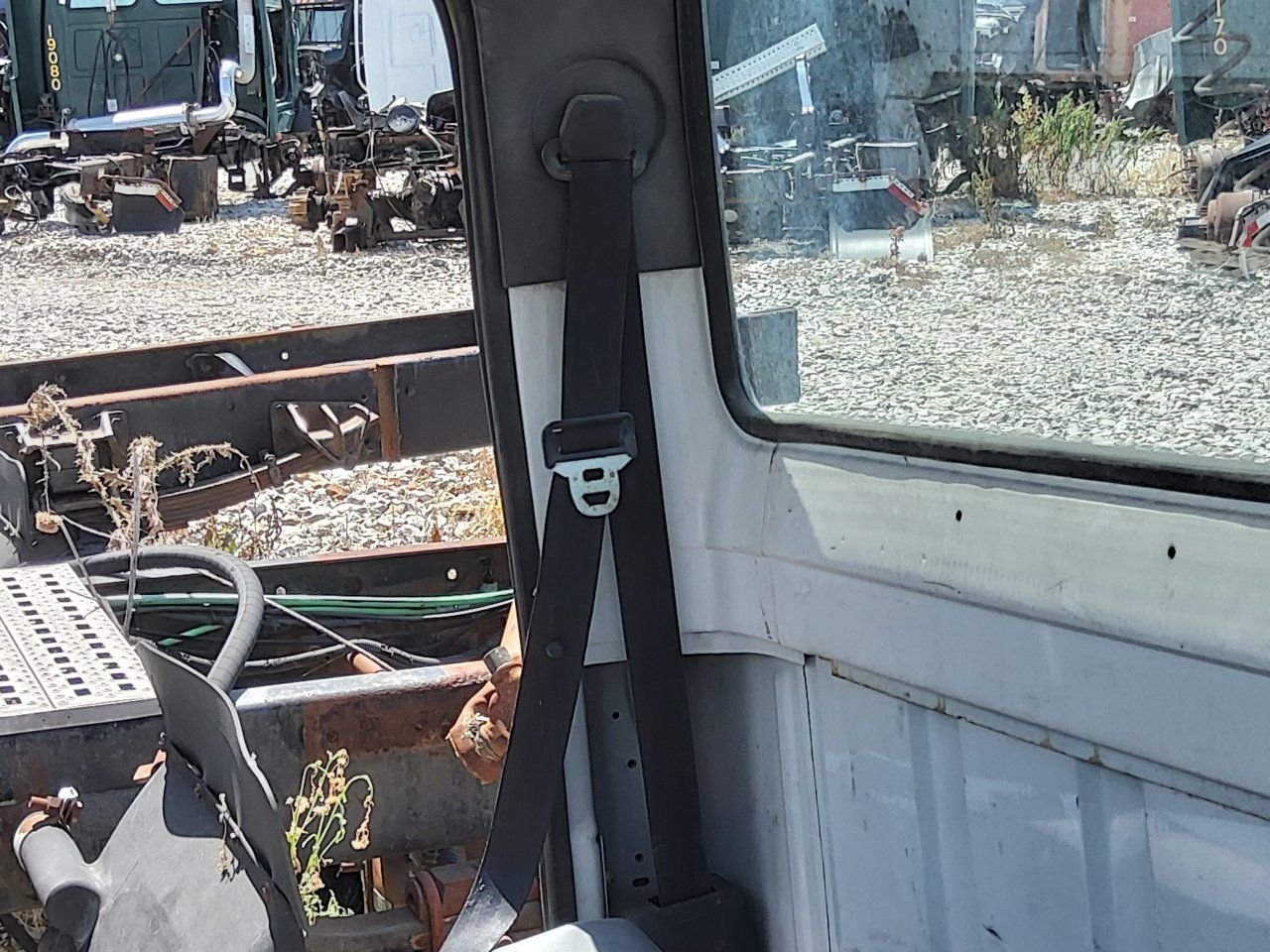 Ford F800 Seat Belt Assembly for Sale