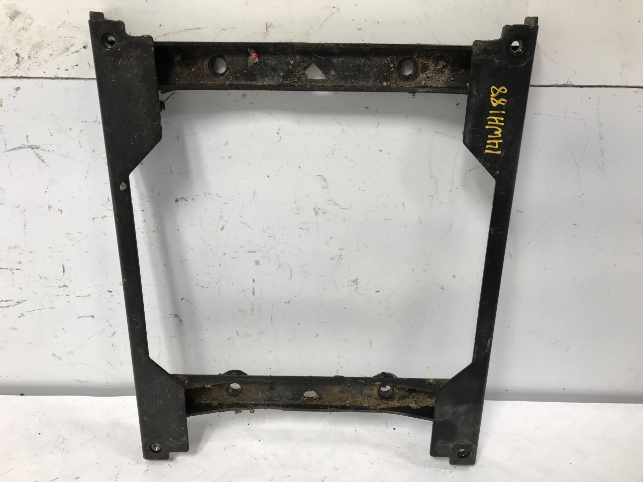 18-66525-000 | Freightliner CASCADIA Seat Misc Parts for Sale