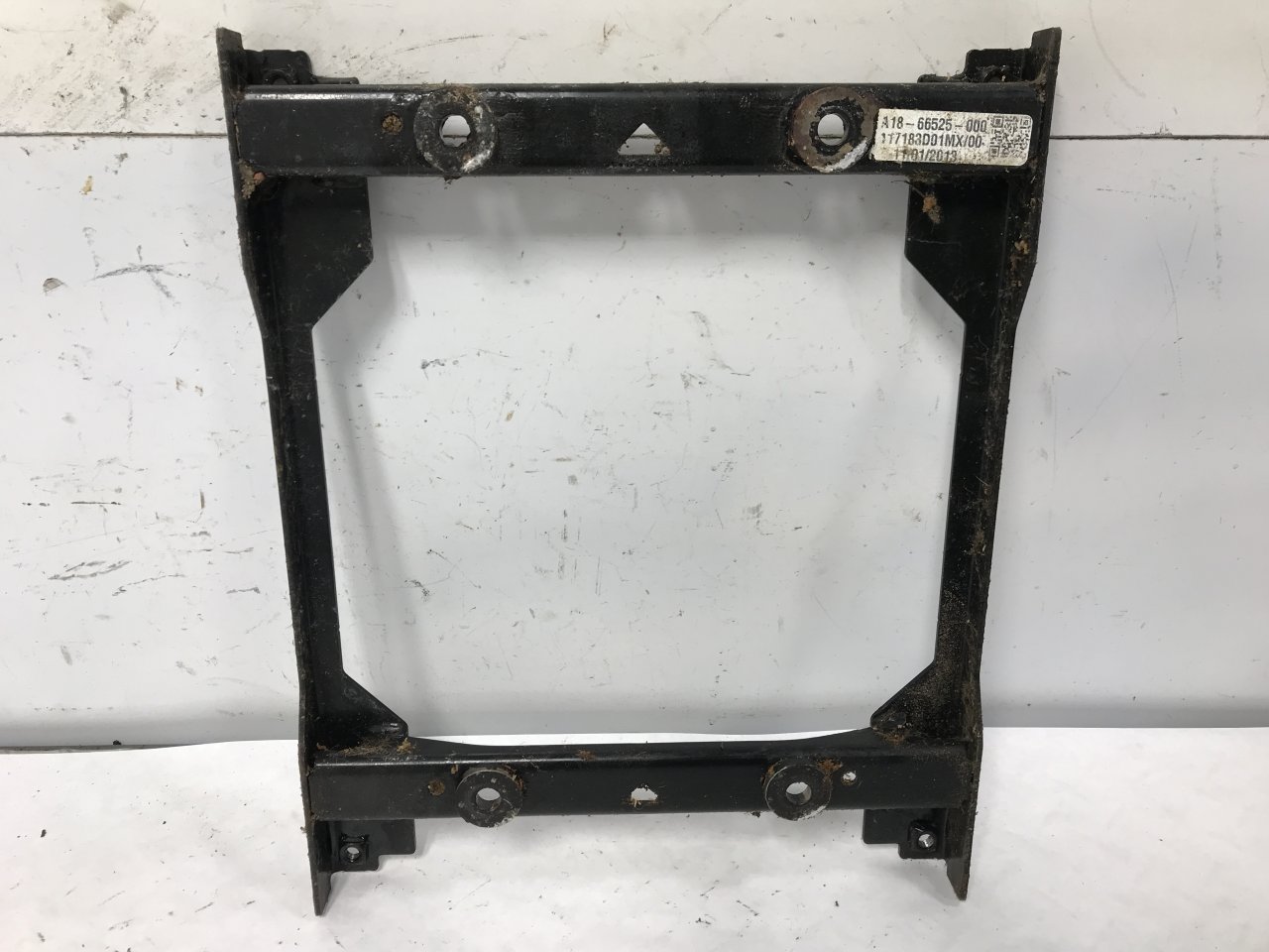 18-66525-000 | Freightliner CASCADIA Seat Misc Parts for Sale