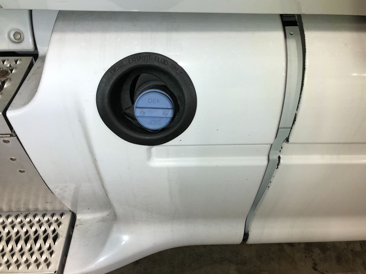 N33-6066-001 | Peterbilt 587 Skirt for Sale