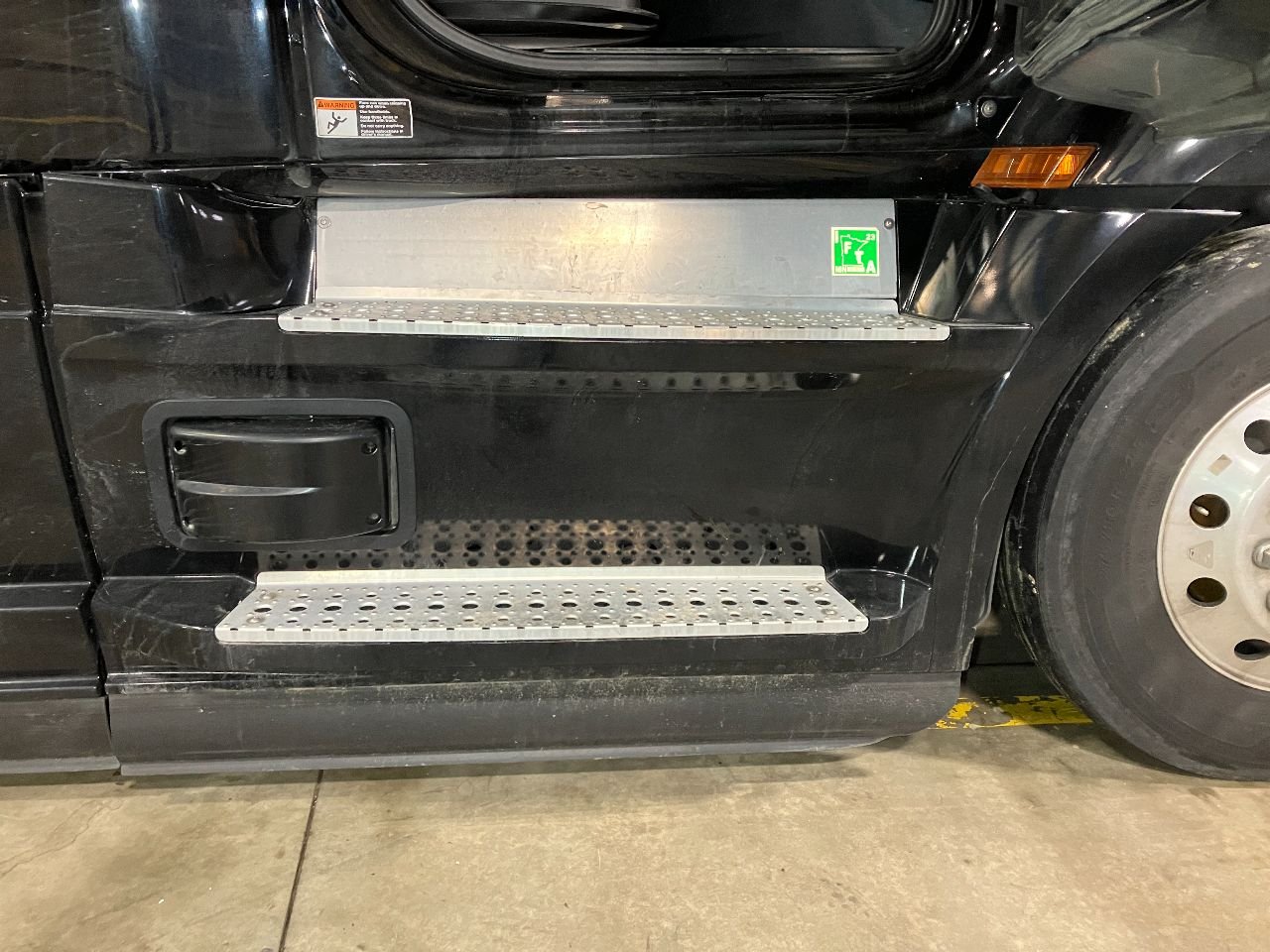 A22-75712-020 | Freightliner CASCADIA Skirt for Sale